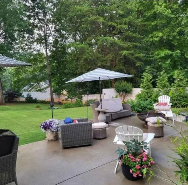 Cottage Room Office Retreat - Gainesville, GA