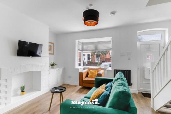 Spacious 2br Home W Garden 2-min Walk To Town - Stockport