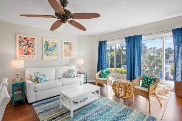 Lido Beach Retreat - Sarasota, FL