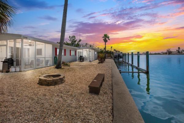 Bay Cottage - Bean Point Beach, Anna Maria