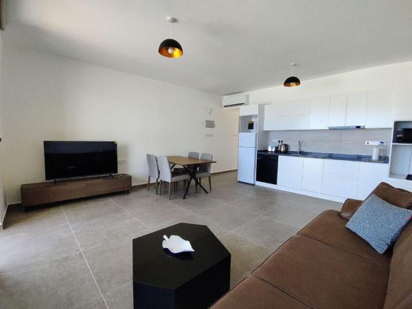Azure Pearl - Wake Up By The Sea Oceanfront Garden Retreat With Pool - Northern Cyprus
