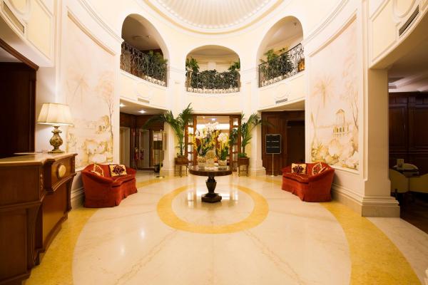 Palazzo Alabardieri - Naples, Italie
