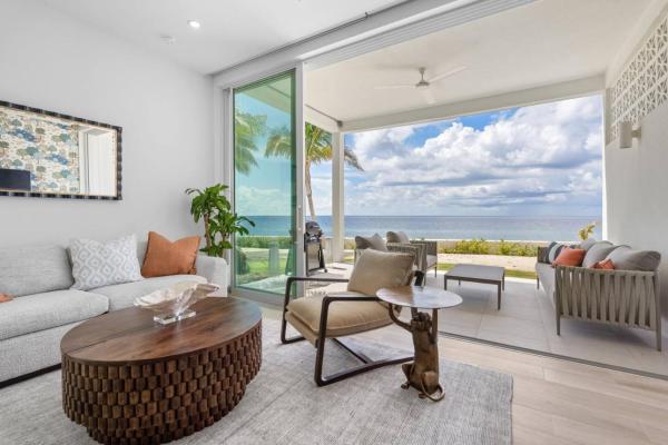 Oceanfront Sunset Patio W/ Bbq + Pool, Gym & Spa - Cayman Islands