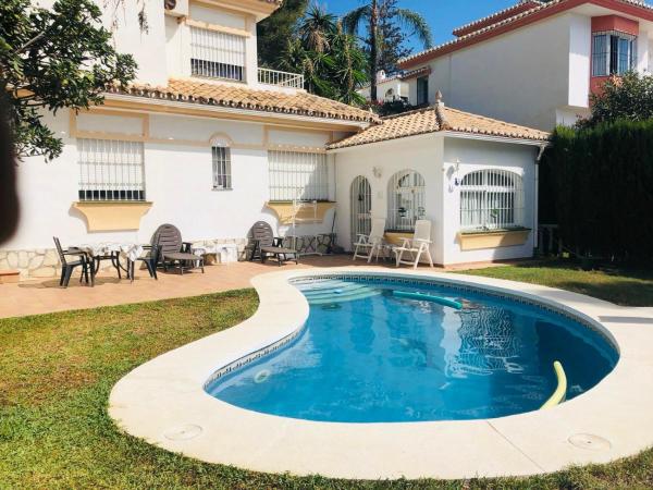Apartamento Con Piscina, Patio Y Jardín - La Cala de Mijas
