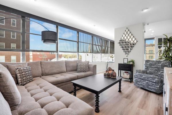 The Lollygag By Lucky Savannah - Savannah, GA