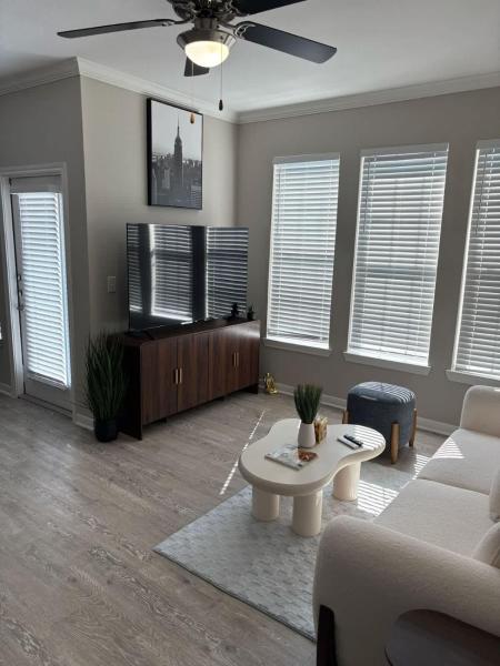 Chic 1br Retreat In Magnolia Near The Woodlands - The Woodlands, TX