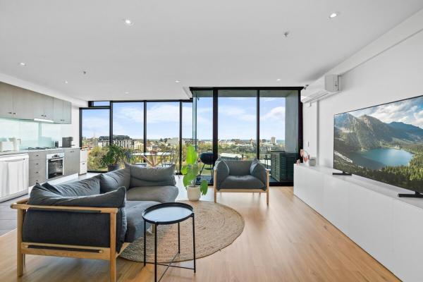 Grand Prix & Water View - Free Parking, Pool & Gym - St Kilda