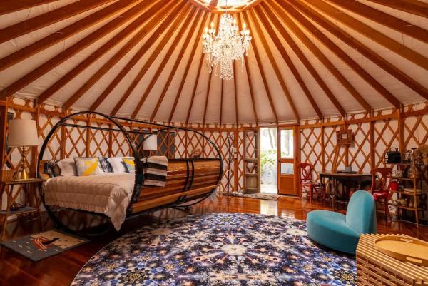 Luxury Yurt At Seaside Farm In Friendship - Forest Lake, Friendship