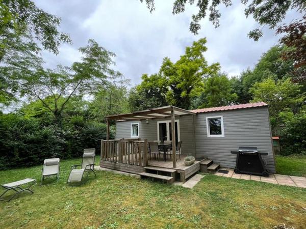 Chalet Confortable Avec Terrasse Pour 4 Personnes - Api-1-52-712 - Cholet
