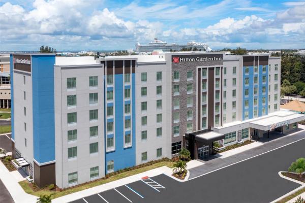 Hilton Garden Inn Cape Canaveral Near Cocoa Beach - Cocoa Beach, FL