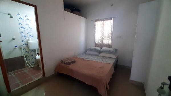 Elis Homestay Ac Room With Breakfast - Mahabalipuram