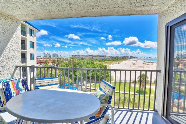 Caprice 306 - St. Pete Beach, FL