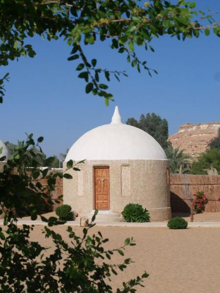 Gazrashek Siwa Hot Spring& Trips Haven-free Pickup Service - Egypt