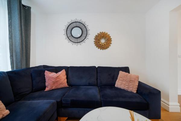 Trendy 3br Home In Bedford, Sleeps 5 - Bedford