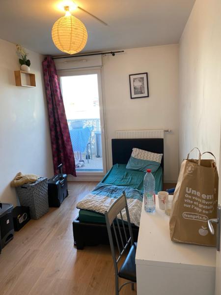 Super Chambre Avec Bureau - Essonne