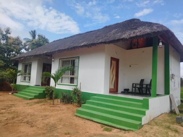 Atharv Farmhouse - Hampi