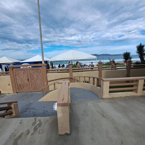 Casa Com Saída P/ Praia Do Peró Cabo Frio - Cabo Frio