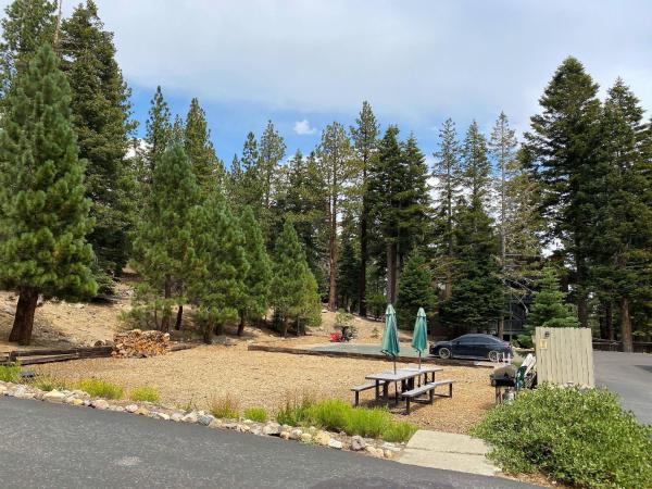 Hidden Valley Homestead Near Hike Bike & More - Mammoth Lakes, CA