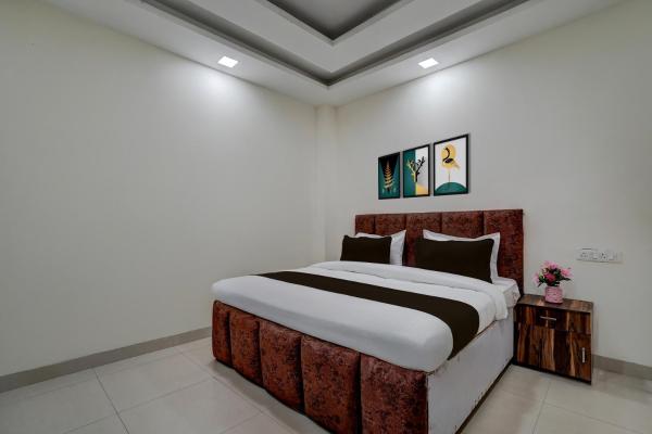 Hotel O Muknova Residency - Ghaziabad