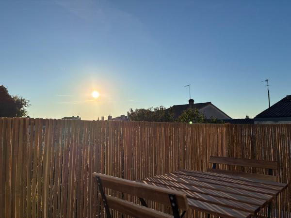 Chambre Avec Salle De Bain, Cuisine, Balcon, Clim Et Parking Privé ,Bordeaux Centre Nansouty - Bouliac
