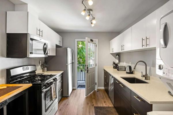 Brookwood Courtyard By Bca Furnished Apartments Bcc1b 10 J - 애틀랜타