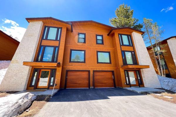 Obsidian Dreaming - On The Sierra Star Golf Course - Mammoth Mountain, CA