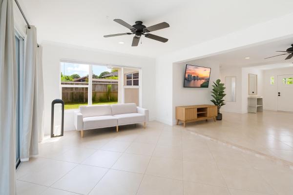 Florida Paradyse 10min Downtown Y 10 Min Beach - Fort Myers, FL