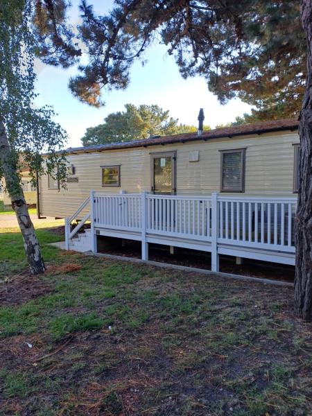 Lake View 3 Bedroom Caravan With Gated Decking Great Location Haven Wild Duck Hoilday Park - Great Yarmouth