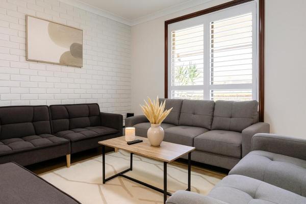 3 Bedroom Deluxe Family Home - Sydney