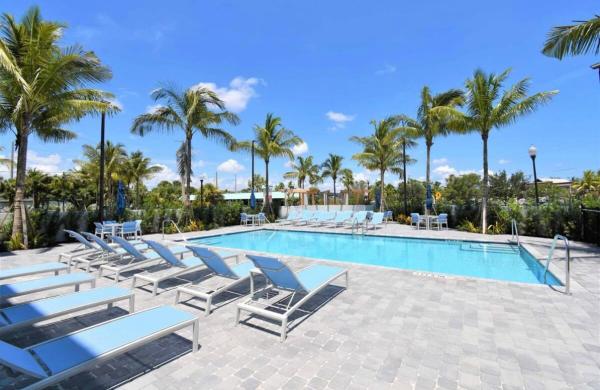 Luxury In The Heart Of Historic Downtown Stuart - Port St. Lucie, FL