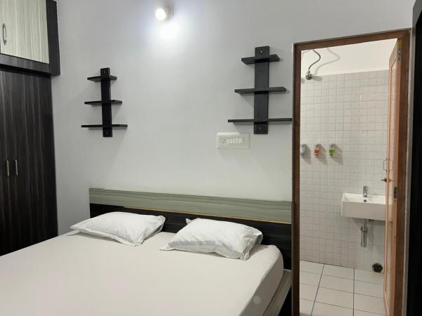 Rumi Homestays 205a 1st Floor - 오디샤