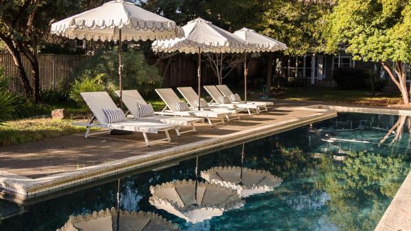 Clementine By Avantstay Bright Modern Retreat W Pool Pool Table Large Patio - Santa Rosa, CA
