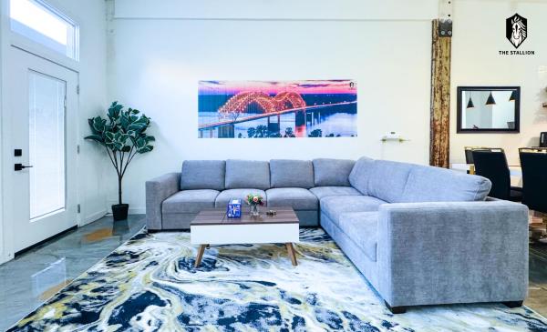 The Stallion #103 - Walk To Attractions - Modern 2bd Loft In Downtown With Patio - Memphis, TN