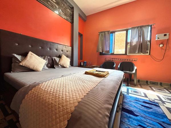 Amber Palace - Varanasi