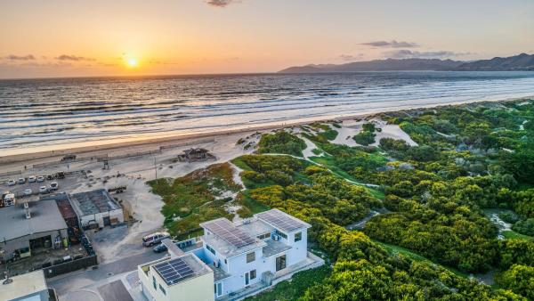 2 Oceanfront Homes W Rooftop Deck Views Steps To The Sand - Oceano, California, CA
