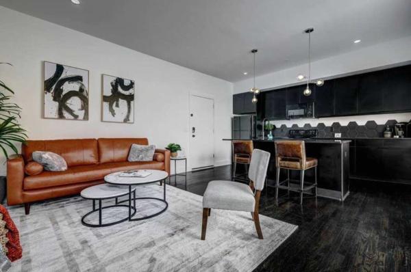 Chic Midtown Hideaway Top Floor With Balcony - Atlanta, GA