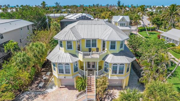 Walk To Beach Poolhot Tub Game Room Captiva 5bdr Coco Mango By Avantstay - Captiva, FL