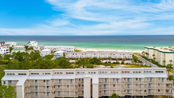2 Condos Steps To The Beach Poolhot Tub Balcony Lounge Triton Sea Haven - Rosemary Beach, FL