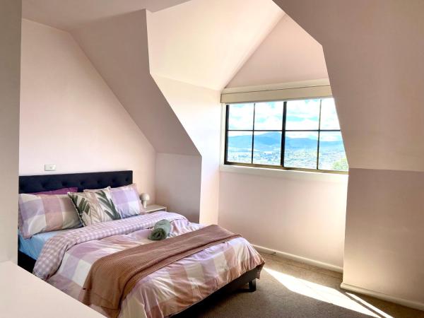 Home In Moonah With Beautiful View - Hobart