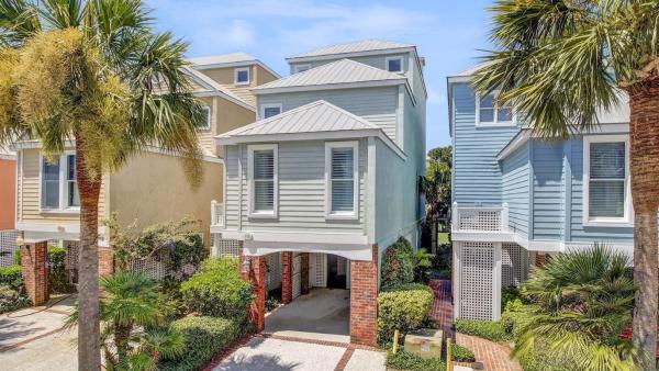 103 Grand Pavilion By Avantstay Steps To Beach - Isle of Palms, SC
