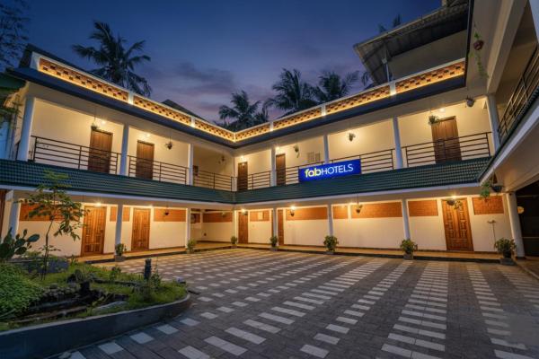 Fabhotel Star Inn Plus - Nr Kovalam Beach - コバラム
