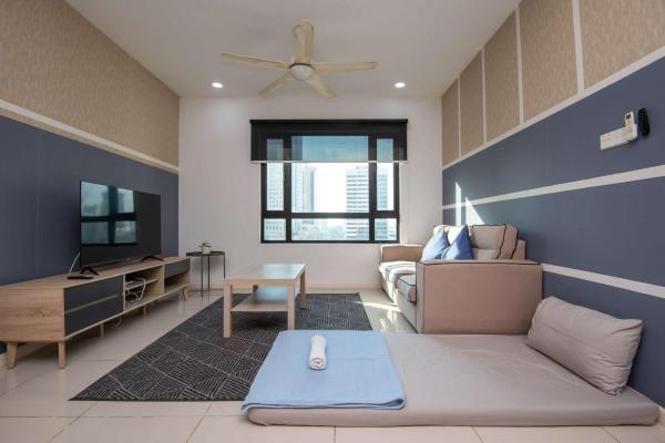Spacious 2br Suasana Near Ciq Jb Sentral - Bukit Batok