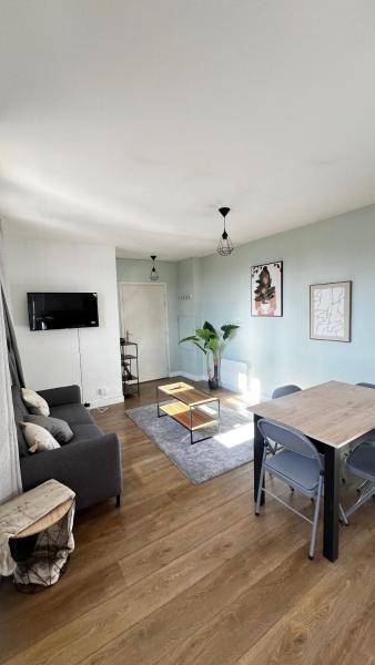 Superbe Appartement En Hauteur Style New Yorkais - Proche Métro Paris Idéal Pour Couple Et Professionnels Toutes Commodités à Proximité - Saint-Ouen