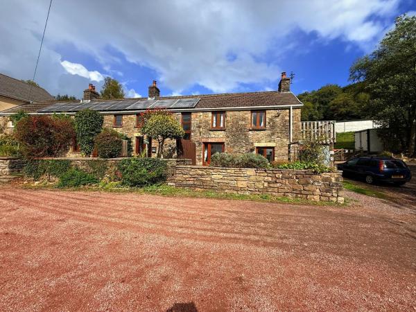 Tunnel Cottages At Blaen-nant-y-groes Farm - England