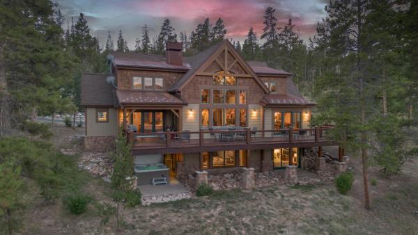 Moose Tracks Lodge - Breckenridge, CO