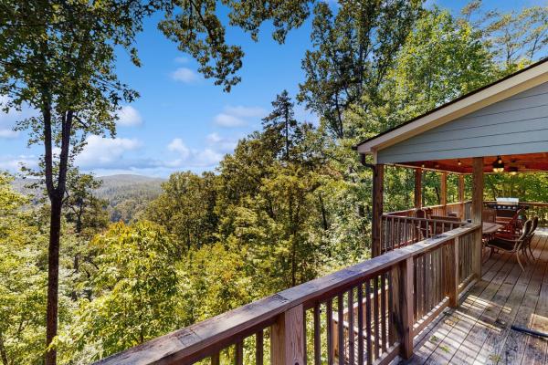 Rustic Retreat - Lake Lure, NC