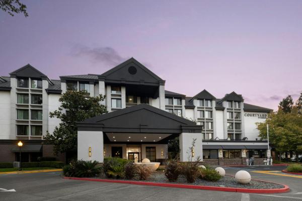 Courtyard By Marriott Santa Rosa - Napa Valley, CA