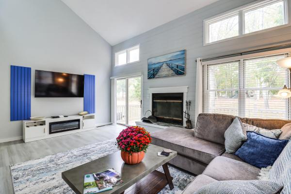 Family Gem With Deck Across From Shawnee Mountain! - Hope, NJ