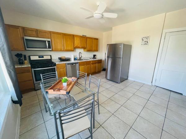 Charming 15-bedroom Apartment In Elkins Park! - West Oak Lane - Philadelphia
