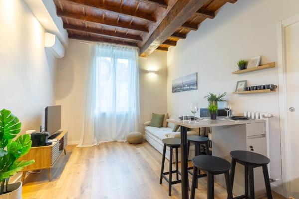 Casa Jasmin Two Room Apartment In The Historic Center Of Turin - Turin